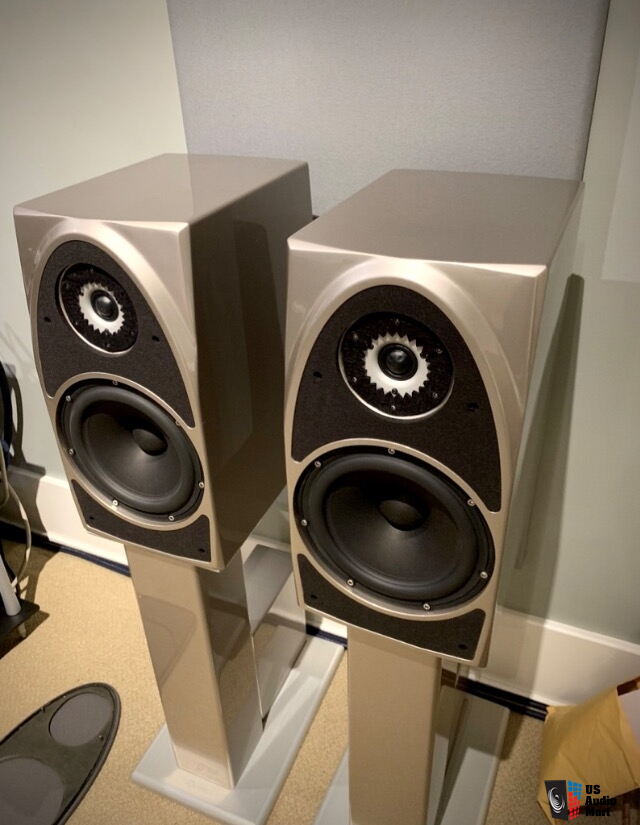Wilson Audio Duette loudspeaker w/stands ** price reduction For Sale ...