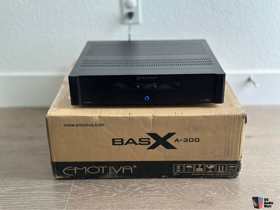 Emotiva Audio A-300 BasX Stereo Power Amplifier Photo #4386074 - US ...