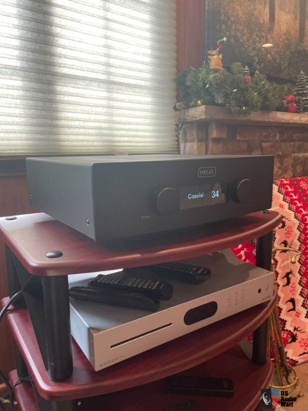 Hegel H-390 integrated amp Photo #4397856 - US Audio Mart