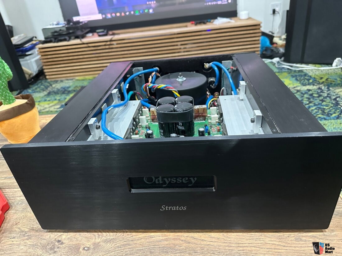 Odyssey Stratos Dual Mono - RARE! - Two Monoblocks in One Enclosure ...