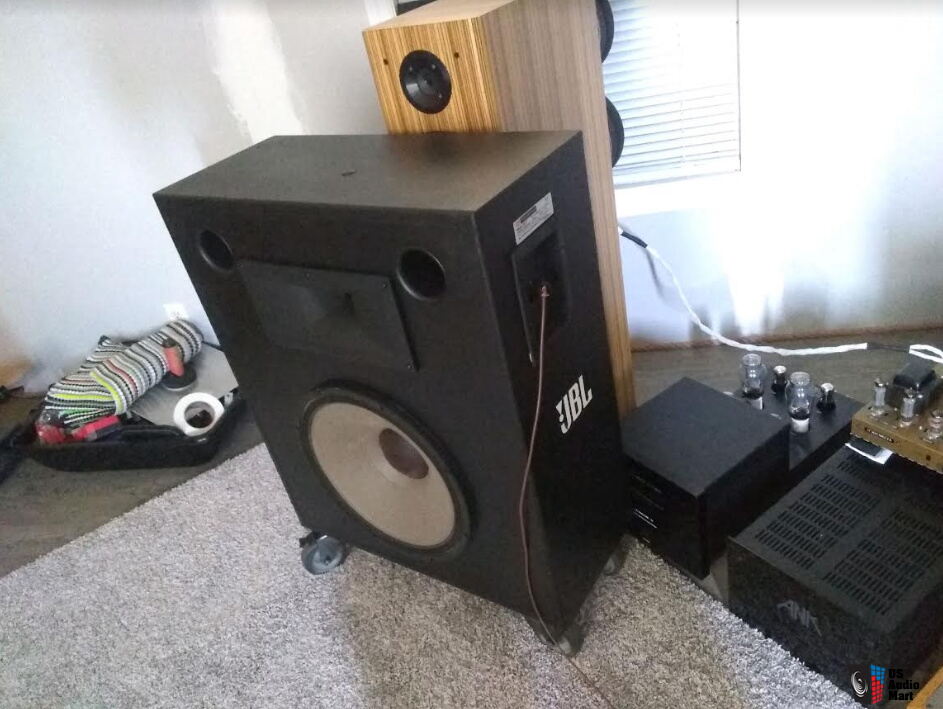 JBL 3677, New crossovers, 100% functional, sound, look good Photo ...