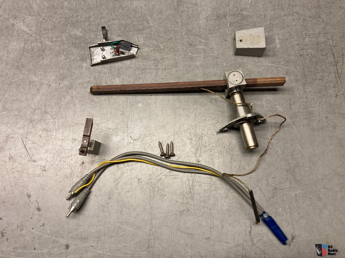 Micro Trak 303 Stereo Broadcast Tonearm