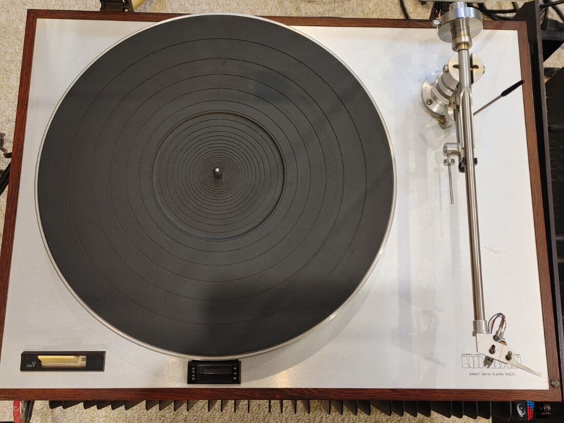 Luxman PD-272 Direct Drive Turntable Photo #4399220 - US Audio Mart