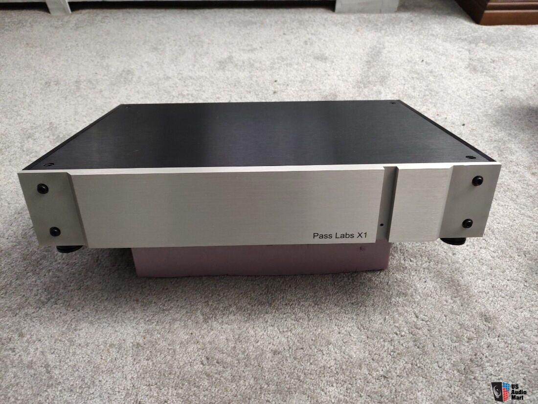 Pass Labs X1 preamp Photo #4399887 - US Audio Mart
