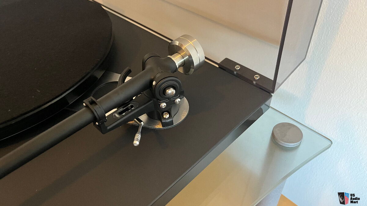 Rega P6 LP Turntable. Flawless! Only 4 months light use. Gene Rubin ...