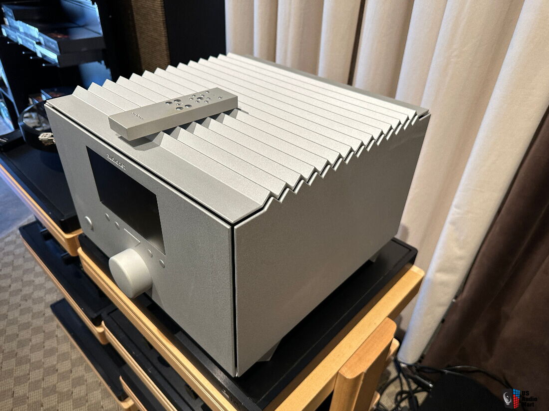 Pre-Owned Audionet STERN preamplifier in fantastic condition Photo ...