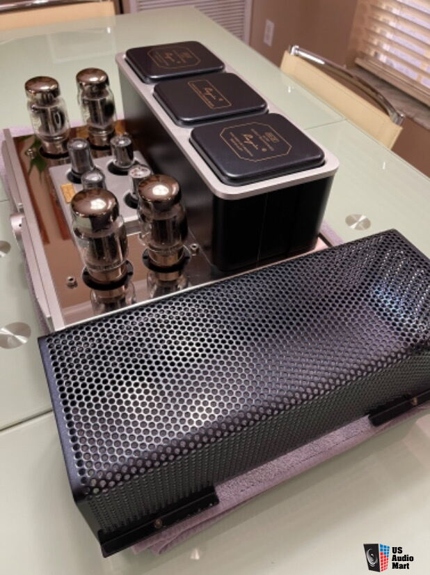 Cayin A-88T integrated amplifier with Gold Lion KT88s Photo #4409821 ...