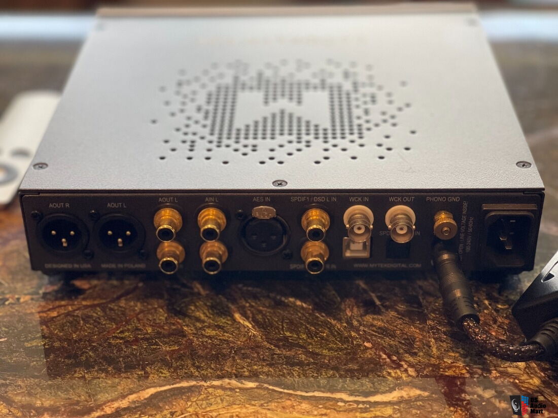 Mytek BROOKLYN DAC with SBOOSTER Linear Power Supply! Photo #4409918 ...