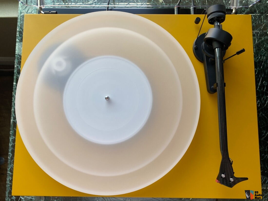 Pro-Ject Debut Carbon Evolution Turntable - Every Available Upgrade ...