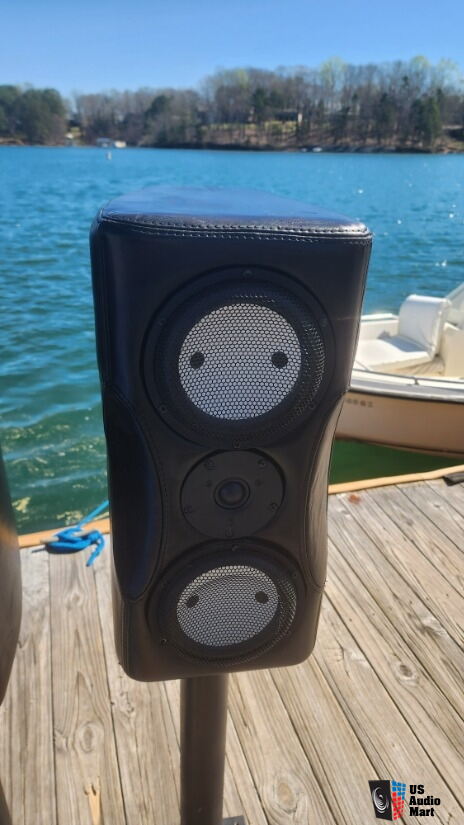 Custom built speakers with accuton and scan speak drivers Photo ...