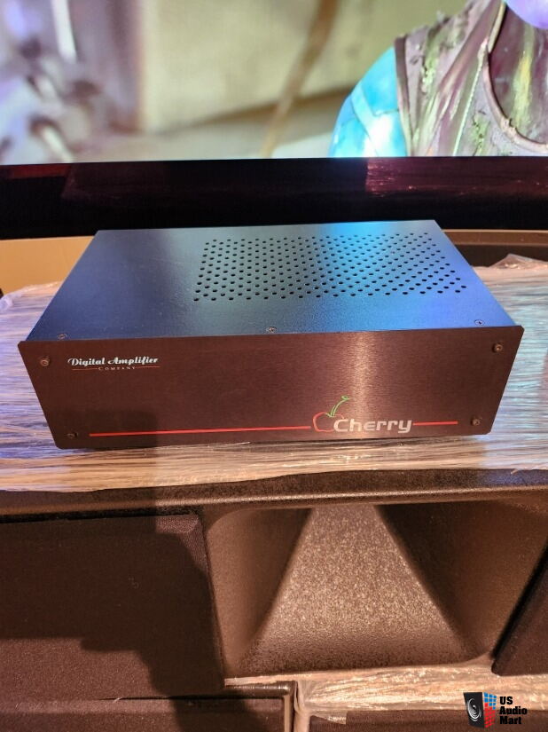 Cherry amplifier Photo #4417212 - Canuck Audio Mart