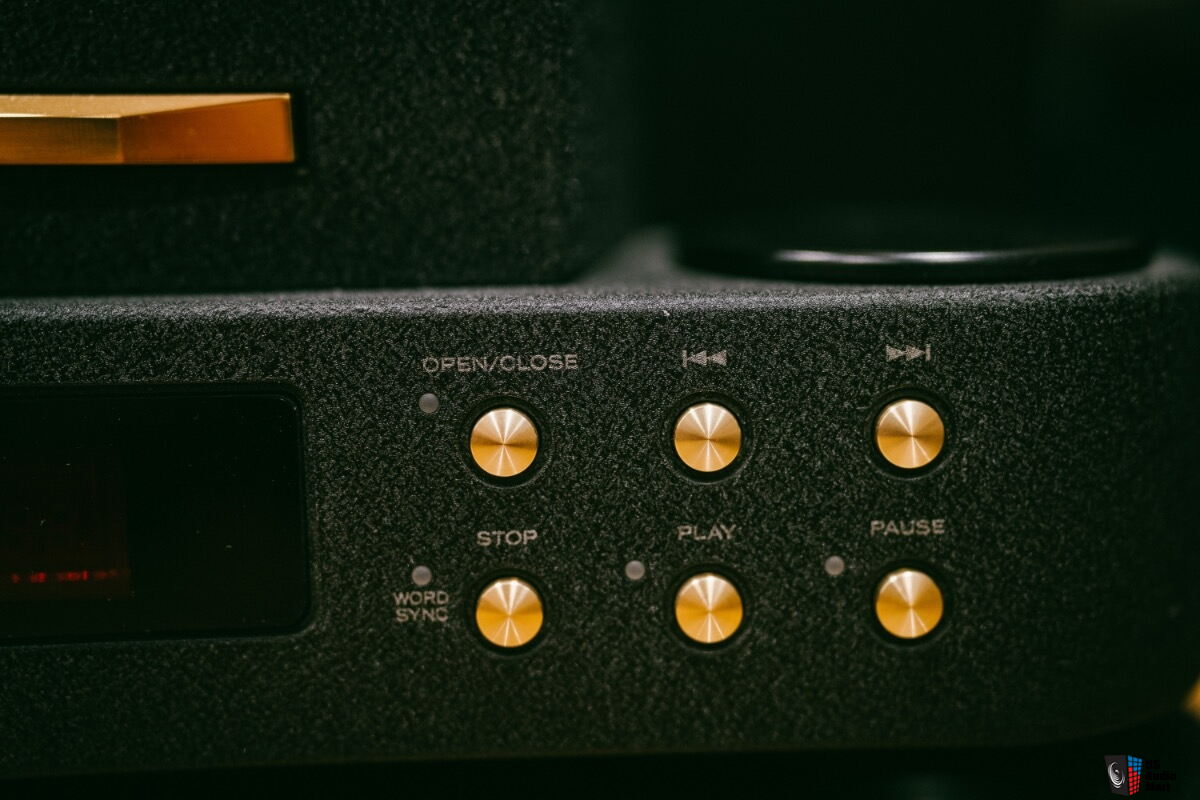 Esoteric Legendary CD Player P-0s VUK version - Top of the Line ...