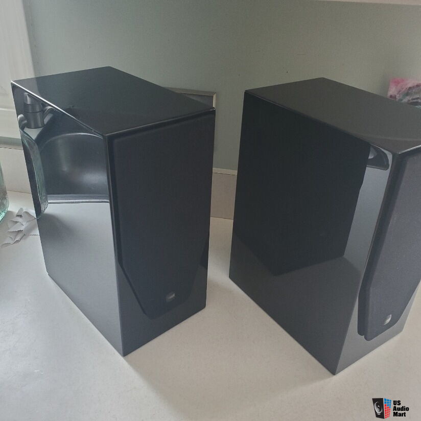 Rega RS1 speakers gloss black Photo #4429066 - US Audio Mart