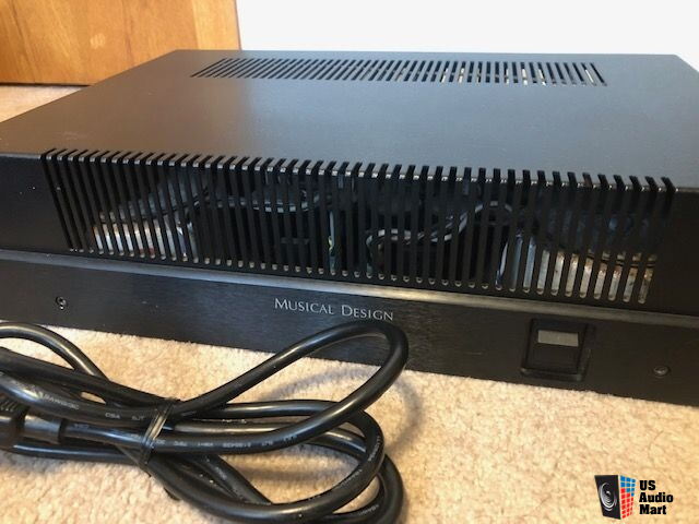 Musical Design power amps D 140 and DM 100 Photo #4430534 - US Audio Mart