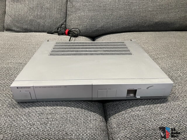 Kenwood L-08C, L-08M; dual voltage model! (Runs off regular 117V power ...