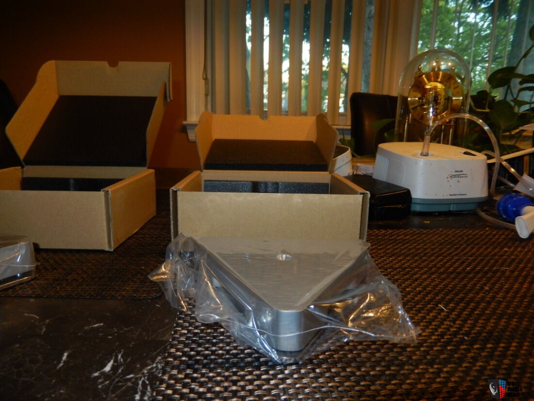 WELL FLOAT DELTA EXTREME Isolation Base /W Spike Hole Photo #4439172 ...