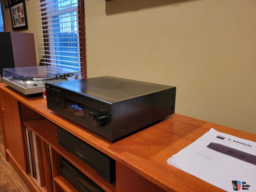 NAD C390DD Direct Digital Stereo Integrated Amplifier , very unique ...