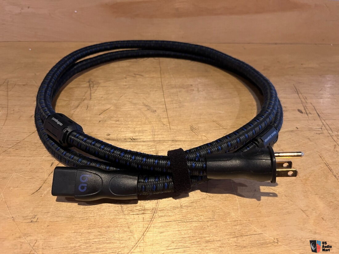 AudioQuest NRG-4 IEC Power Cable w/ Noise Suppressors - 1.8m Photo ...
