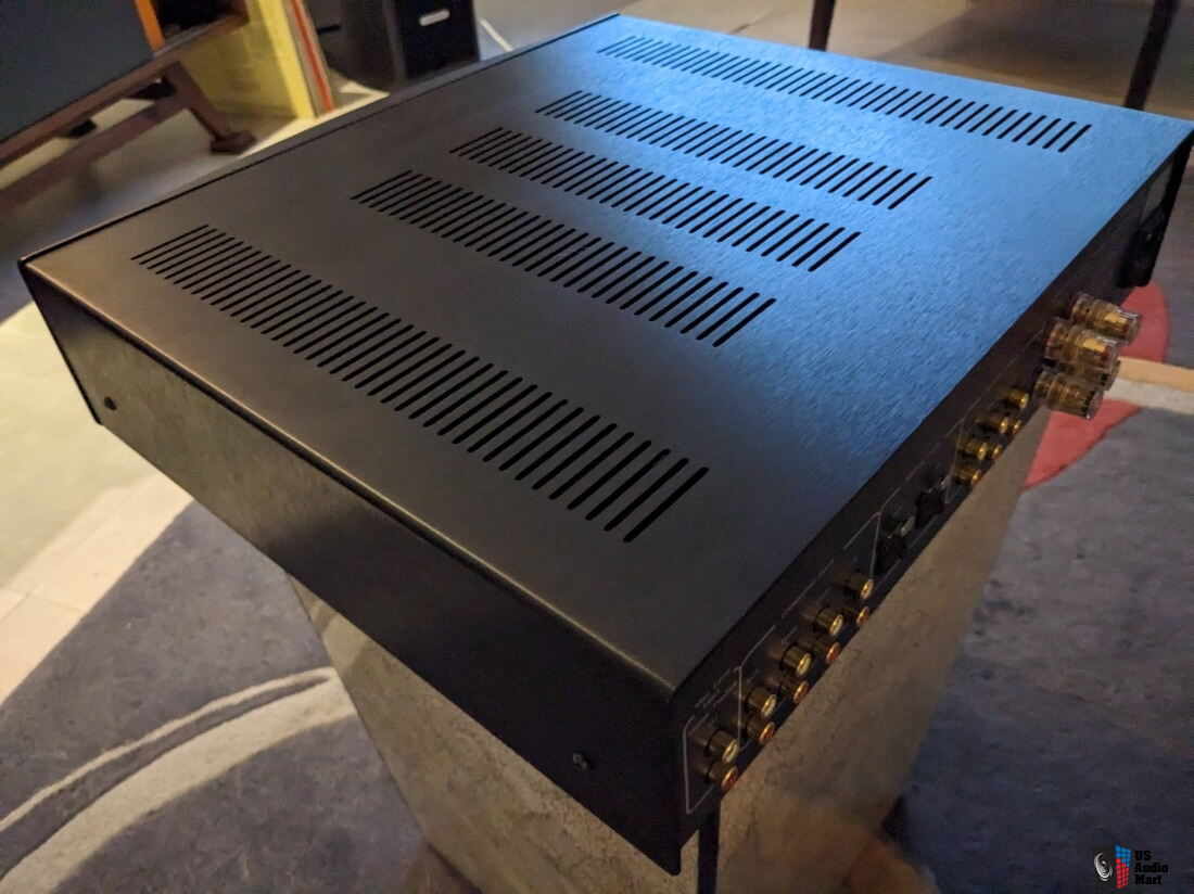 Hegel H-100 Integrated Amplifier Photo #4447257 - US Audio Mart