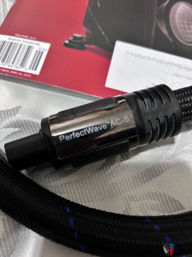 PS Audio PerfectWave AC5 1.5M Power Cable Shipped & No Fees Photo ...