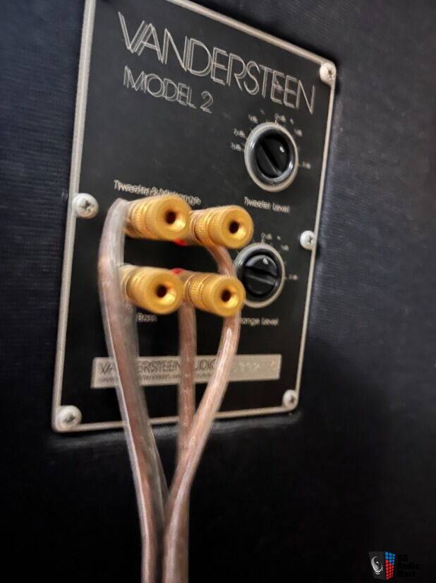 Vandersteen 2ci pair, stands, spikes, excellent condition Photo ...