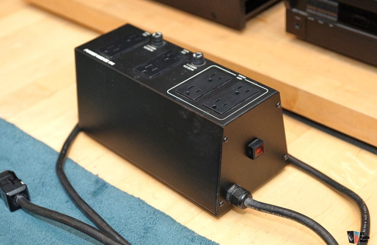 Power Wedge 114 power conditioner Photo #4455515 - US Audio Mart