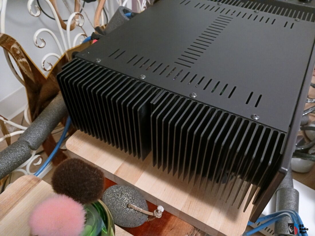 Liberty audio mofit b2b 100 asking $750 / 110w power amp Photo #4456123 ...
