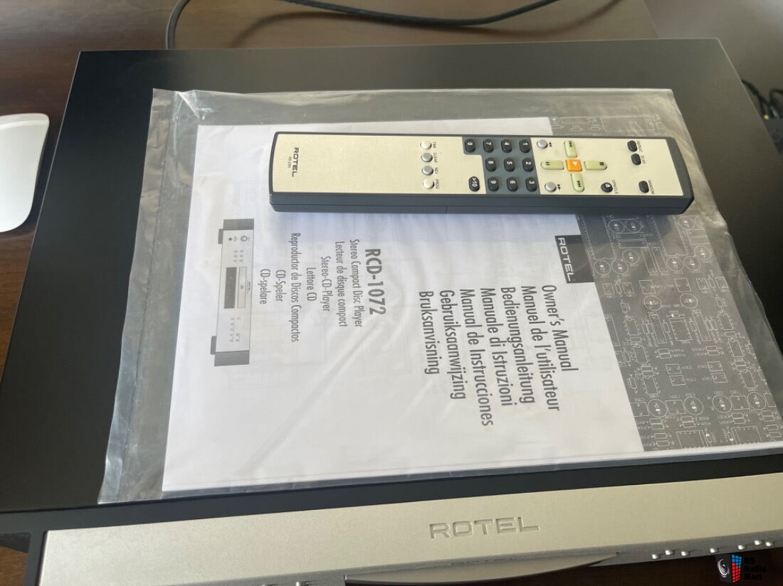 Rotel RCD-1072 CD player in silver with original box Photo #4456534 ...