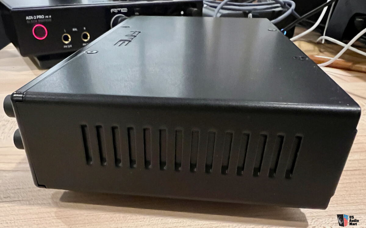 RME ADI-2 DAC FS (AKM version) processing DAC/preamp/headphone ...