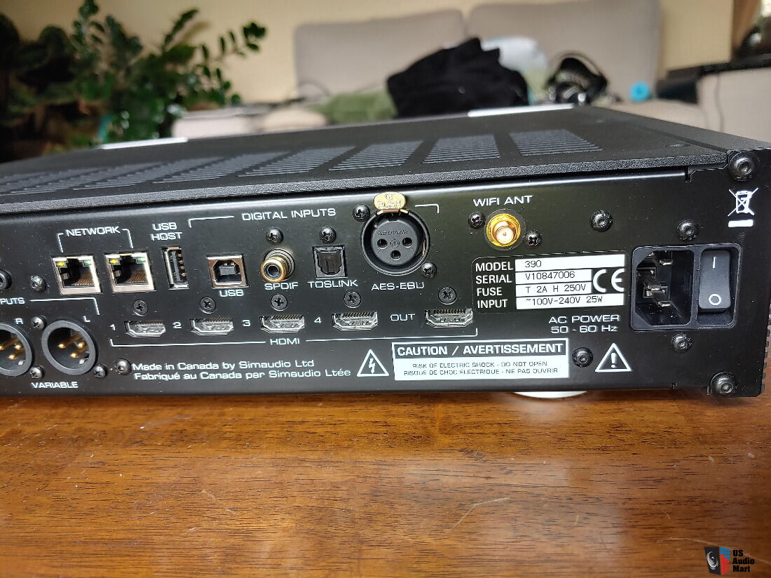 Simaudio Moon 390 Network Player / Preamplifier DAC / Headphone Amp ...