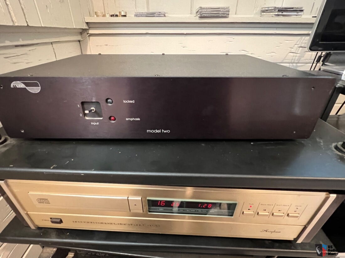 Muse Model 2 Dac with Burr-Brown PCM63P DAC chips!! One of the best ...