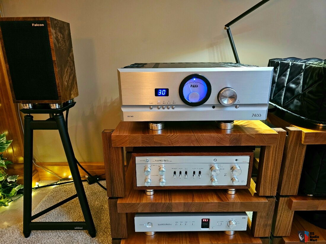 Pass Labs INT-60 Photo #4471546 - US Audio Mart