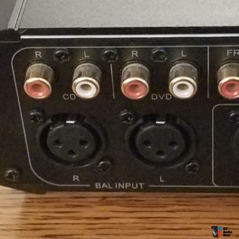 NuForce MC18 Multichannel audiophile preamp Photo #4475608 - US Audio Mart