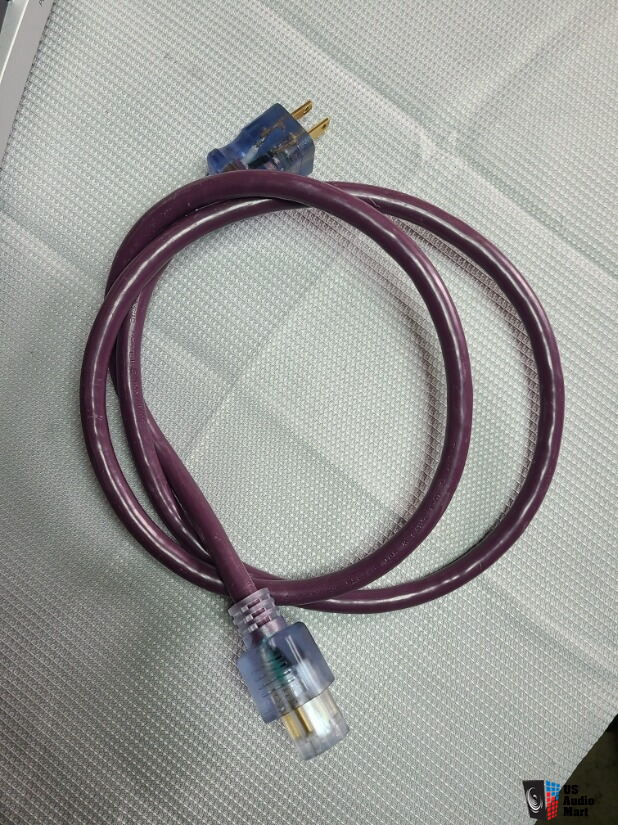 PS Audio POWERPLANT Premier power regenerator w/ Shunyata Power Cable ...