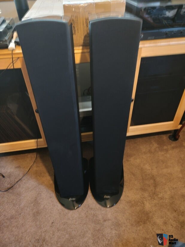 Goldenear Triton 5 speakers. Very detailed sound with AMT tweeter ...