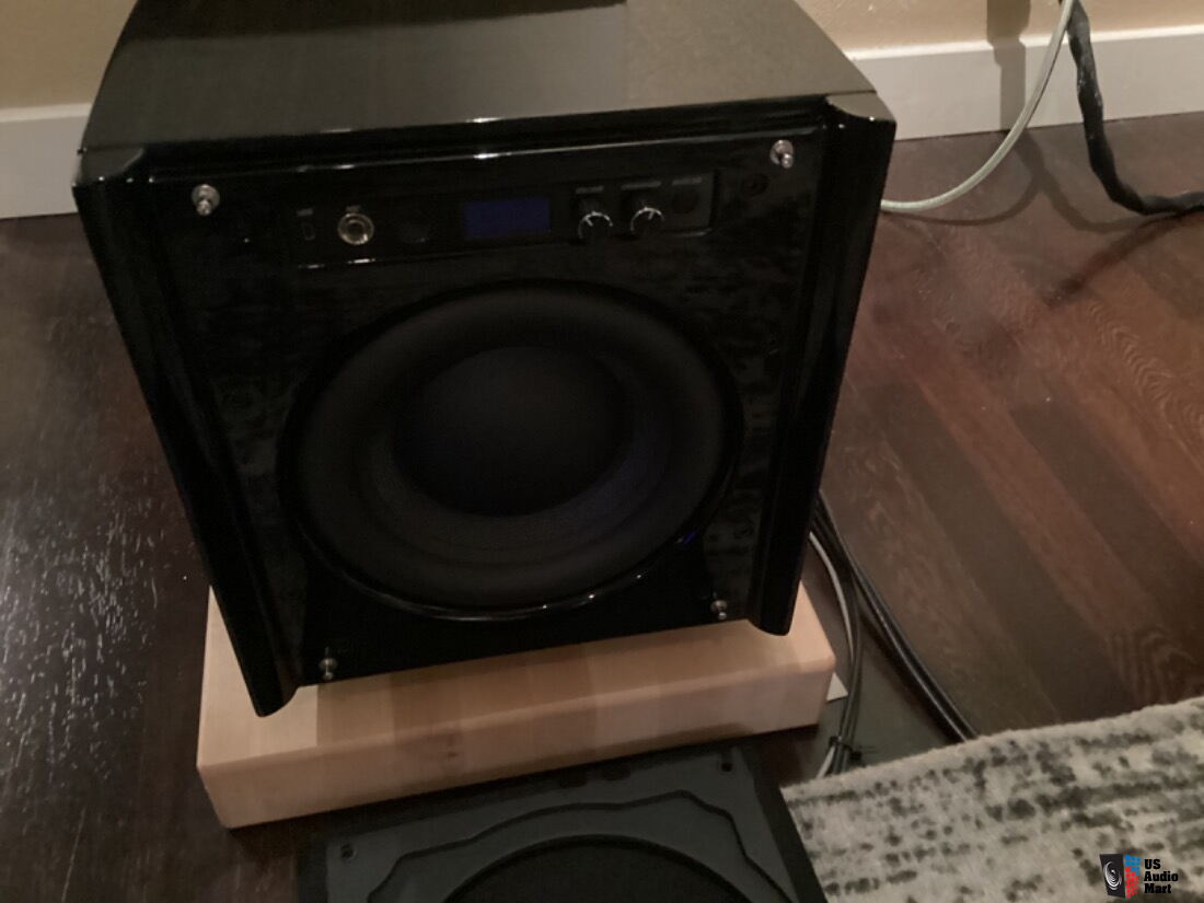 Velodyne DD + 10 Photo #4482288 - US Audio Mart