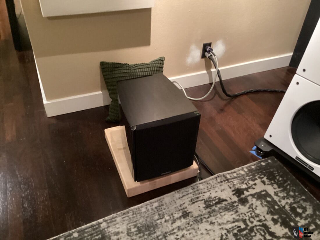 Velodyne DD + 10 Photo #4482296 - US Audio Mart