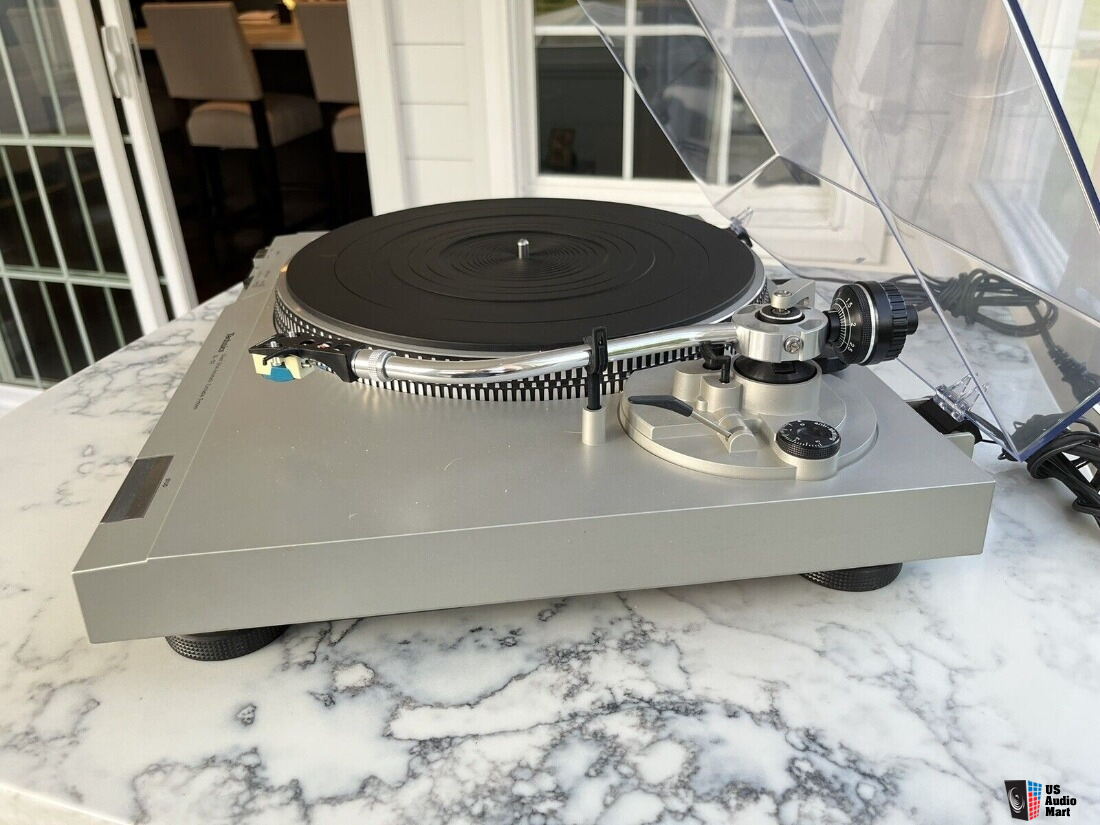 Technics SL-D2 Direct Drive Turntable With Audio Technica Cartridge ...