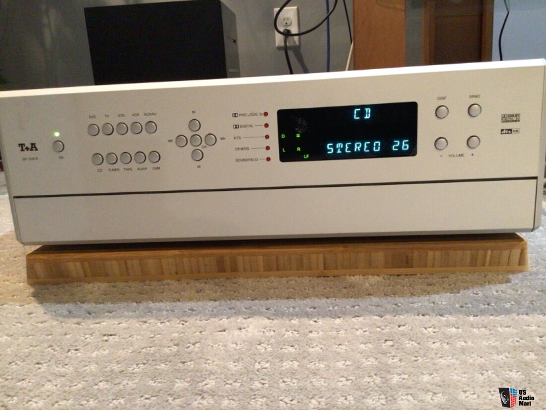T+A receiver (sr 1535 r) and dvd/cd player (dvd 1235 r) Photo #4490774 ...