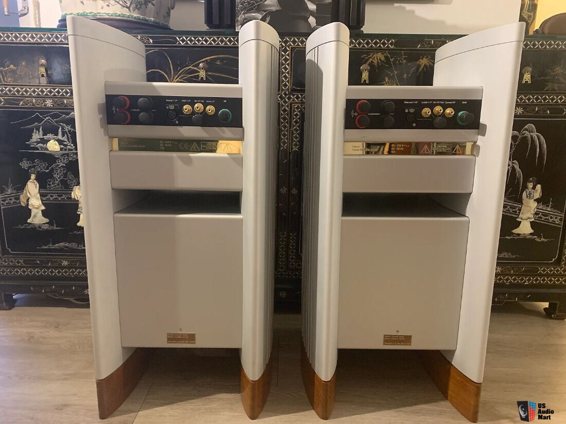 Halcro DM-68 Monoblock Amps Photo #4493766 - US Audio Mart
