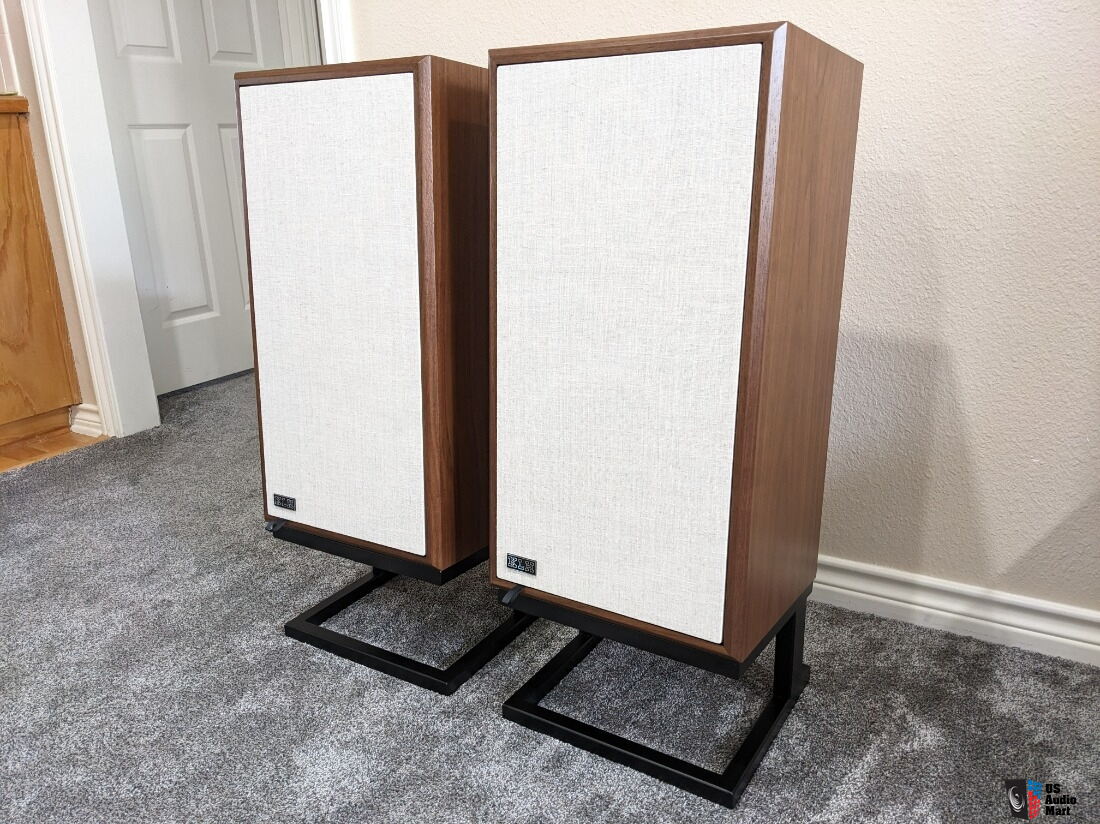 KLH Model Five with Stands and Extra Grilles (New Version) - English ...
