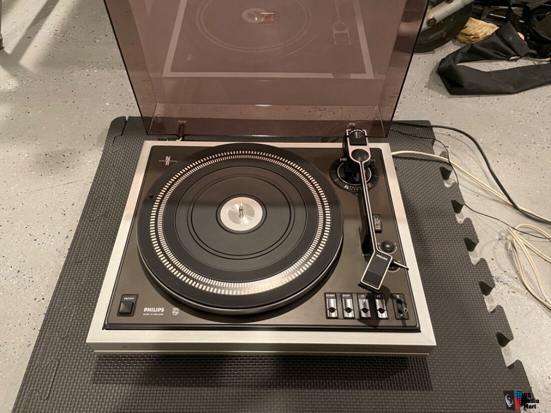 Philips GA-222 turntable, recently serviced Photo #4499757 - US Audio Mart