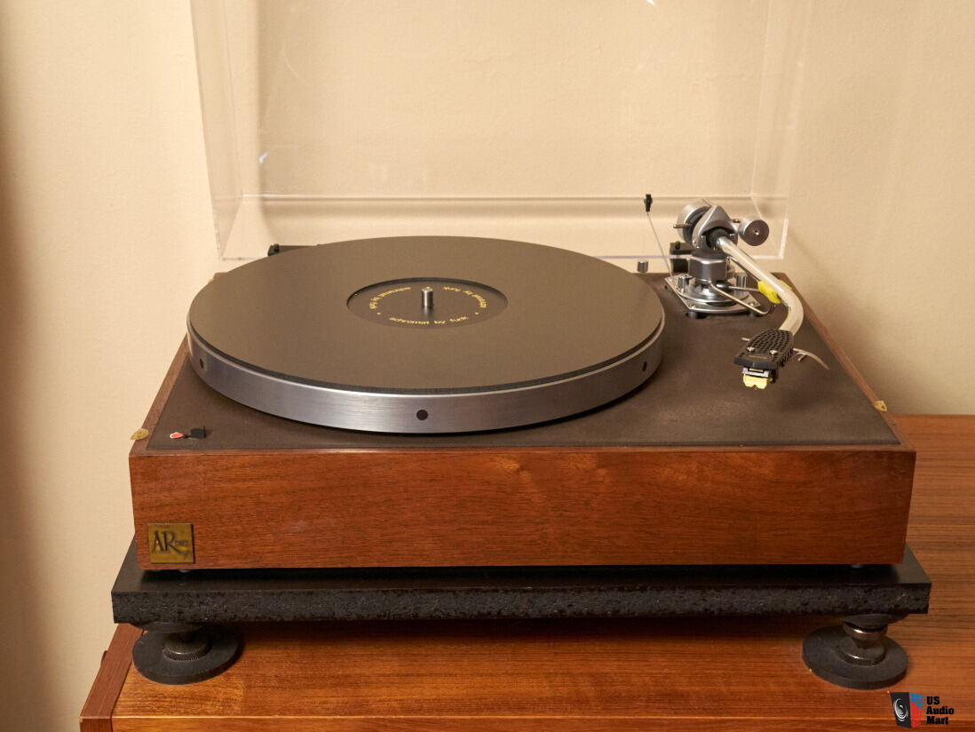 Vintage AR turntable equipped with SME 3009 arm and Shure SC35C ...