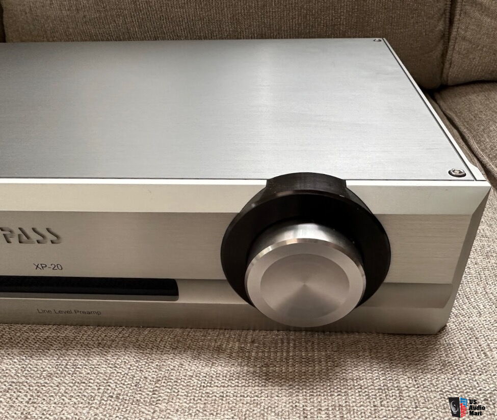 Pass Labs XP-20 Preamplifier w/ Tubulus Argentus DB-25 XP20 Photo ...