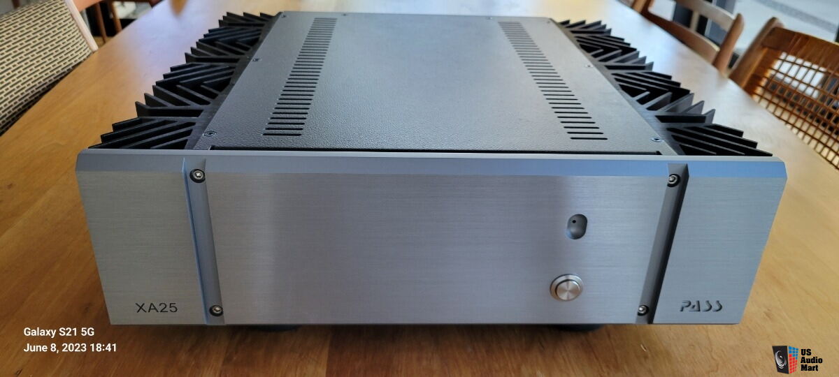 Pass Labs XA25 Class A power amplifier Photo #4515153 - US Audio Mart