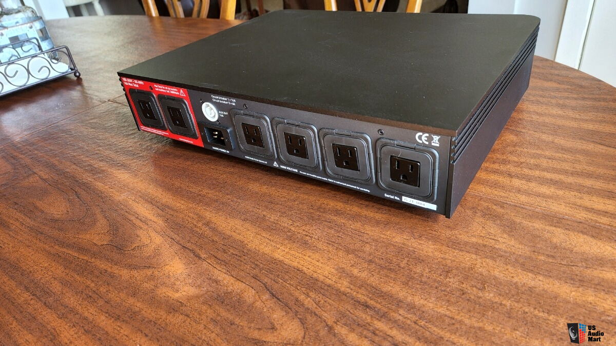 Isotek Power Conditioner- Aquarius 5- new model Photo #4517798 - US ...