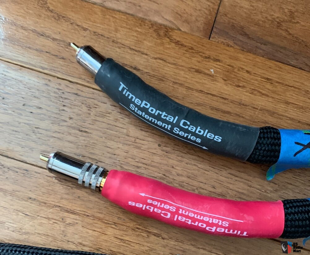A Pair of Timeportal RCA Silver Statement Series Cables 6 feet Photo ...