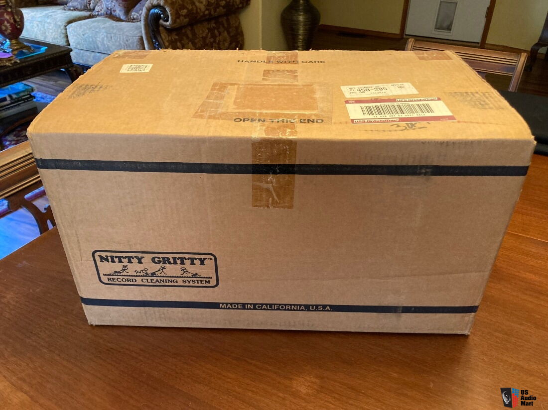 Nitty Gritty Record Master vacuum machine, new in factory sealed carton ...