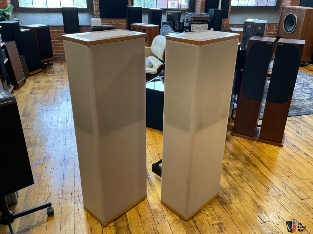 Vandersteen, Model 3 (RARE Sand Colored OEM Socks) Photo #4521208 - US ...