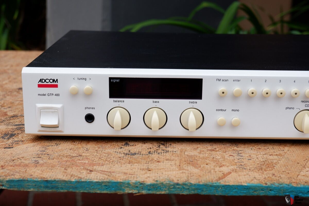 Adcom GTP-400 Pre-Amp / AM/FM Digital Tuner Photo #4522232 - US Audio Mart